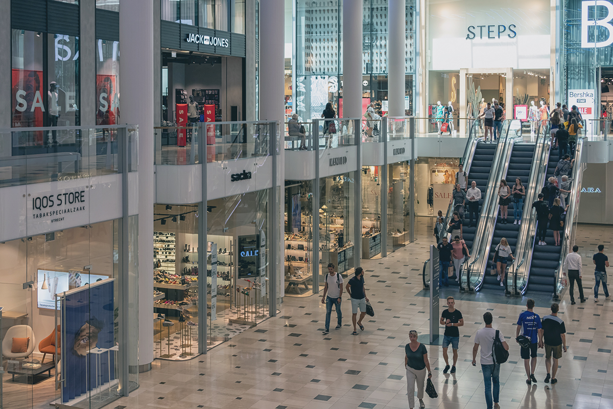 December 2022 Store Traffic Ticks Up | Coresight Research